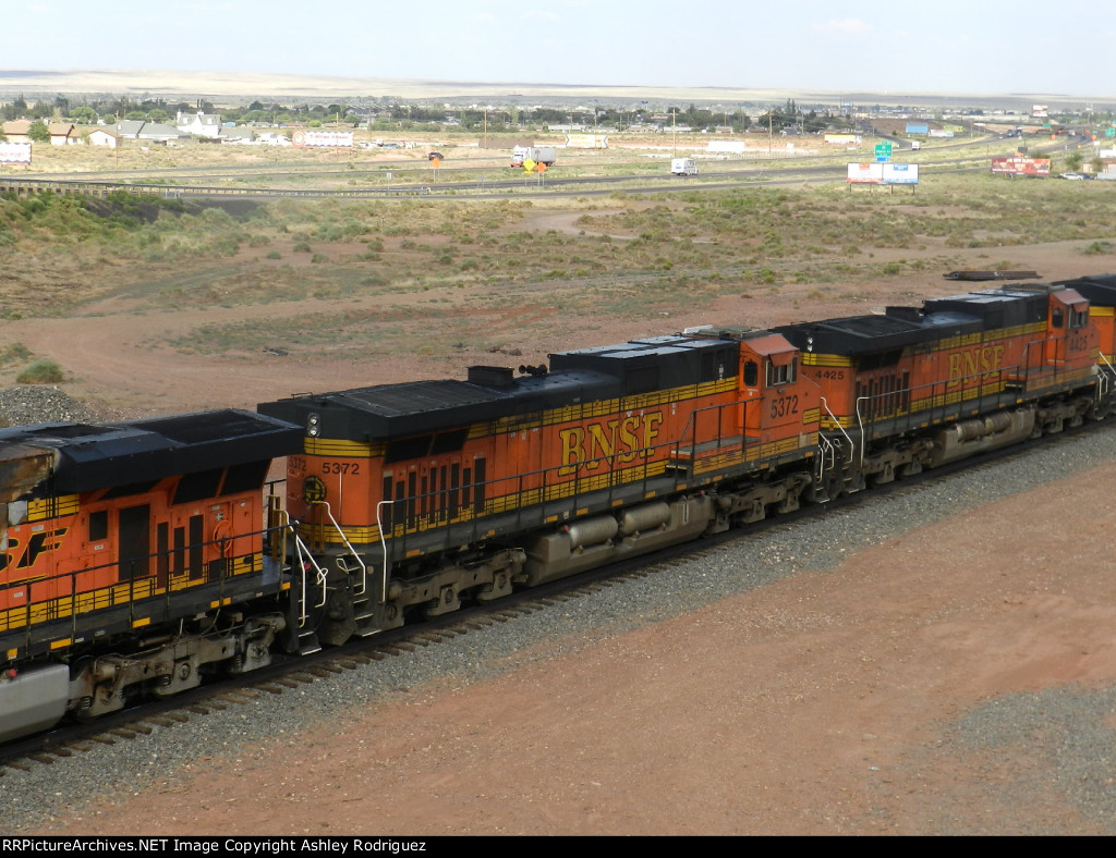 BNSF 5372